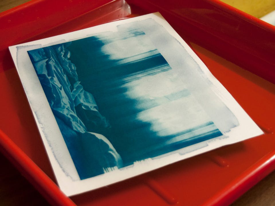 Workshop: Cyanotype – The Classic Blueprint Process – Fotomuseum Winterthur